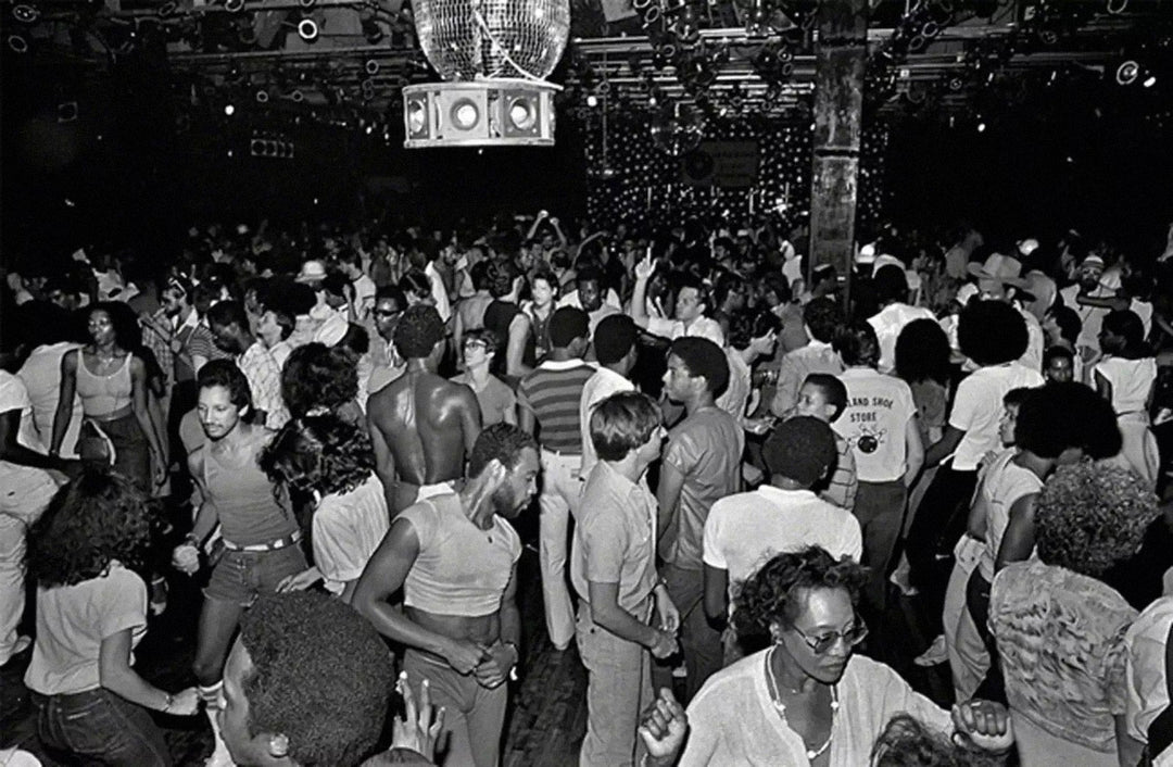 About Discothèque – DISCOTHÈQUE